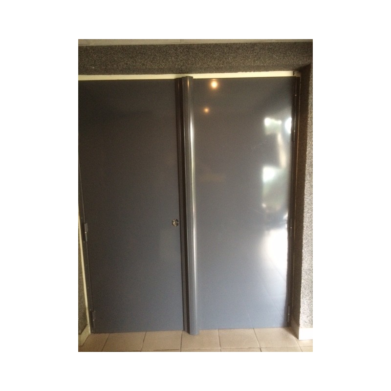 Porte métallique sur-mesure